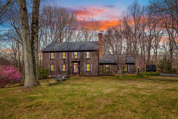 8 Red Barn Road, Oxford, 06478 - Oxford, undefined | neighborhoods.com