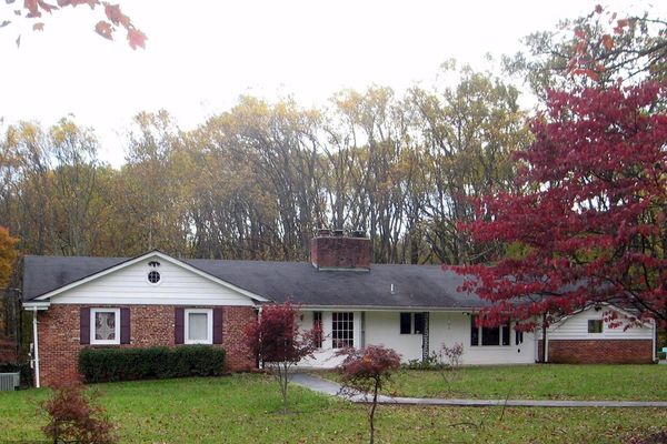 Potomac Village - Potomac, Maryland | Neighborhoods.com